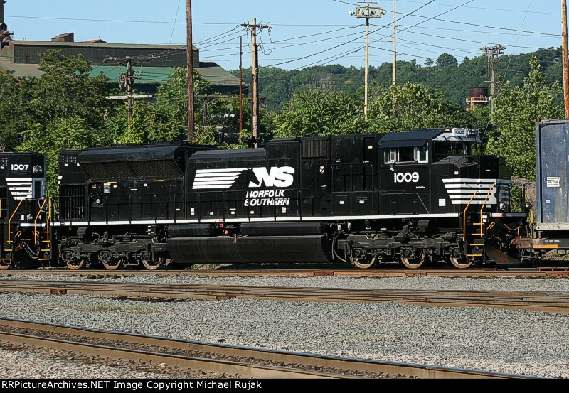 NS 1009